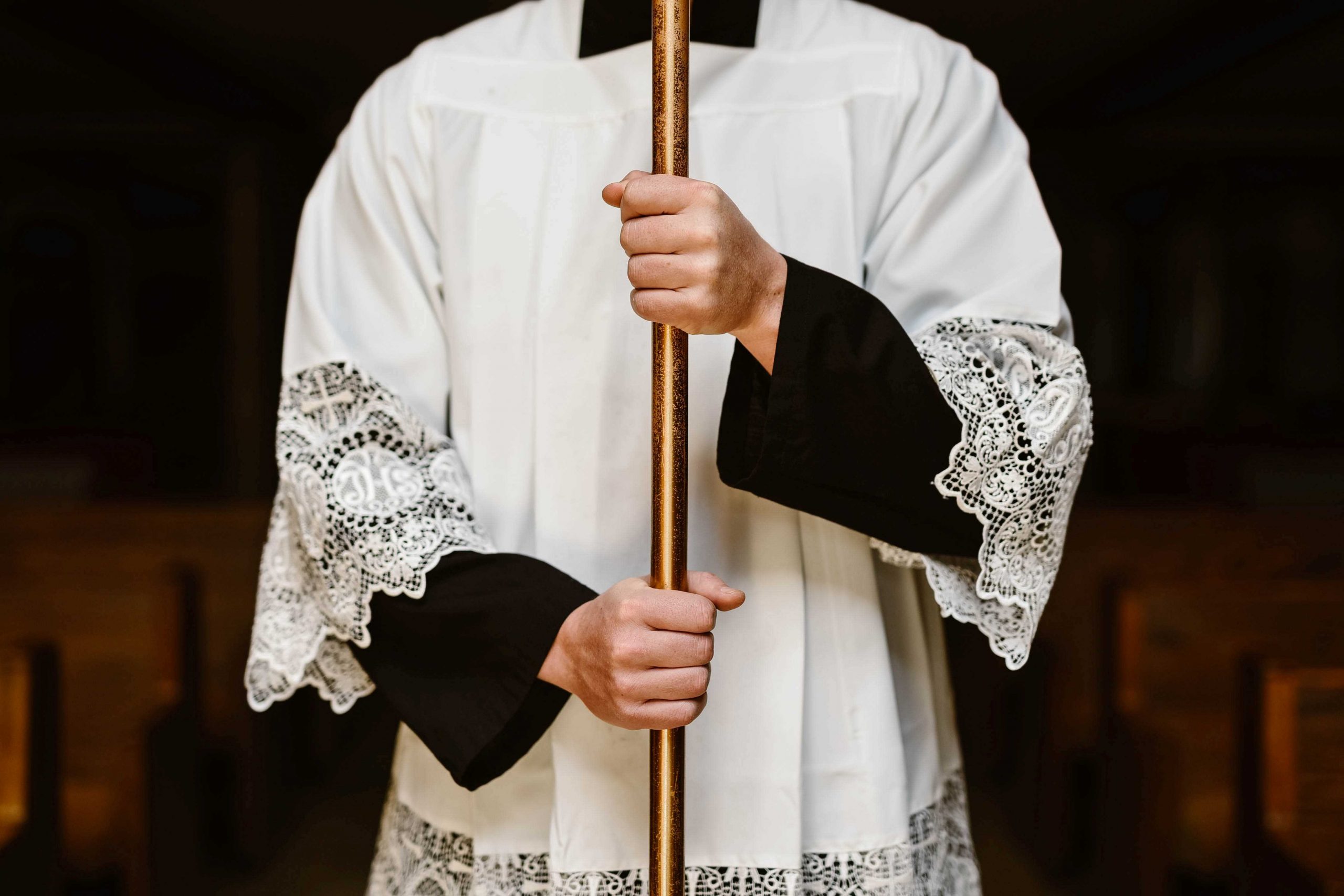 Altar Boys: The Problem or the Solution? | New Oxford Review